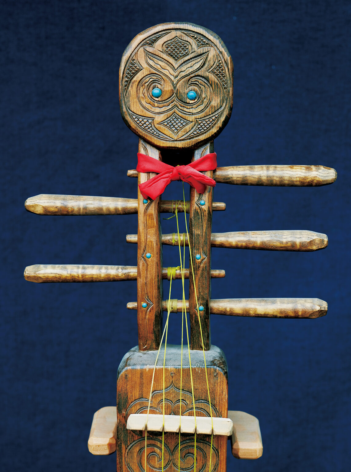 TONKORI Ainu String Instruments and Woodcarver Shigehiro Takano ...
